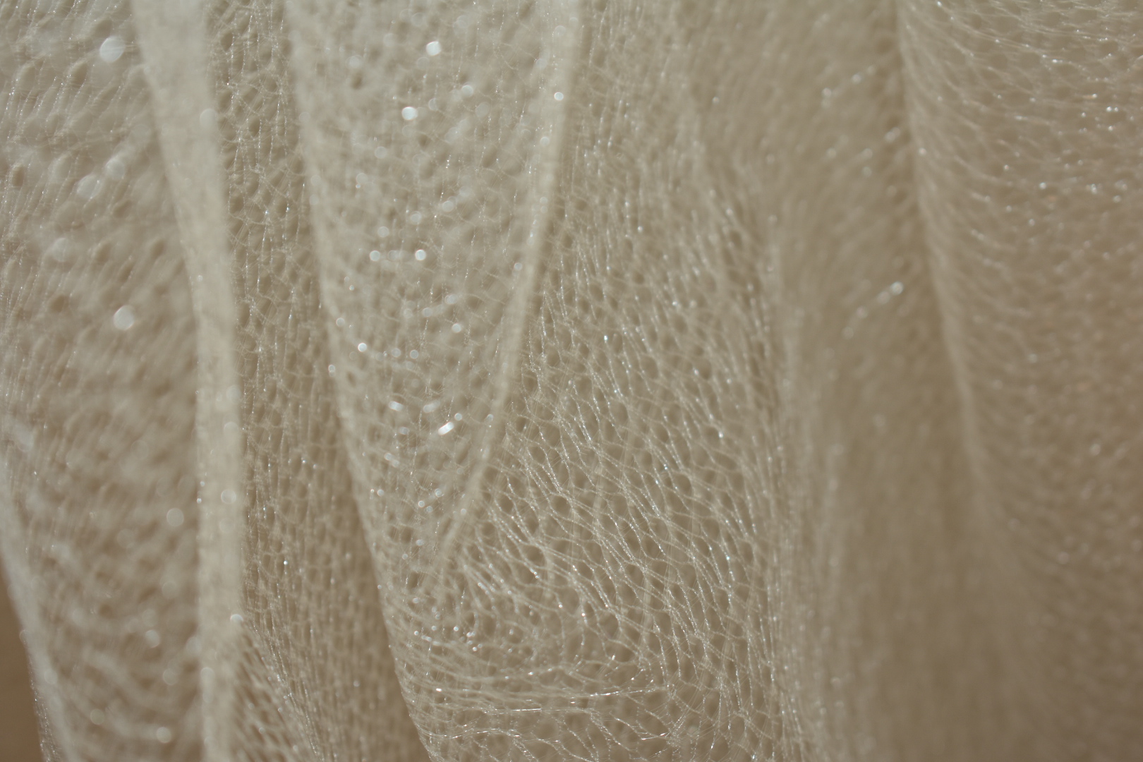 White sheer with mesh like design - Blue Stag